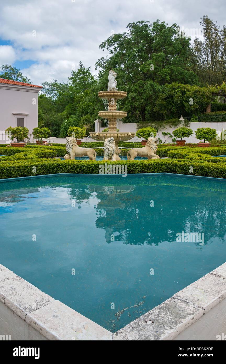 The Italian Renaissance Garden with its classic architectural features ...