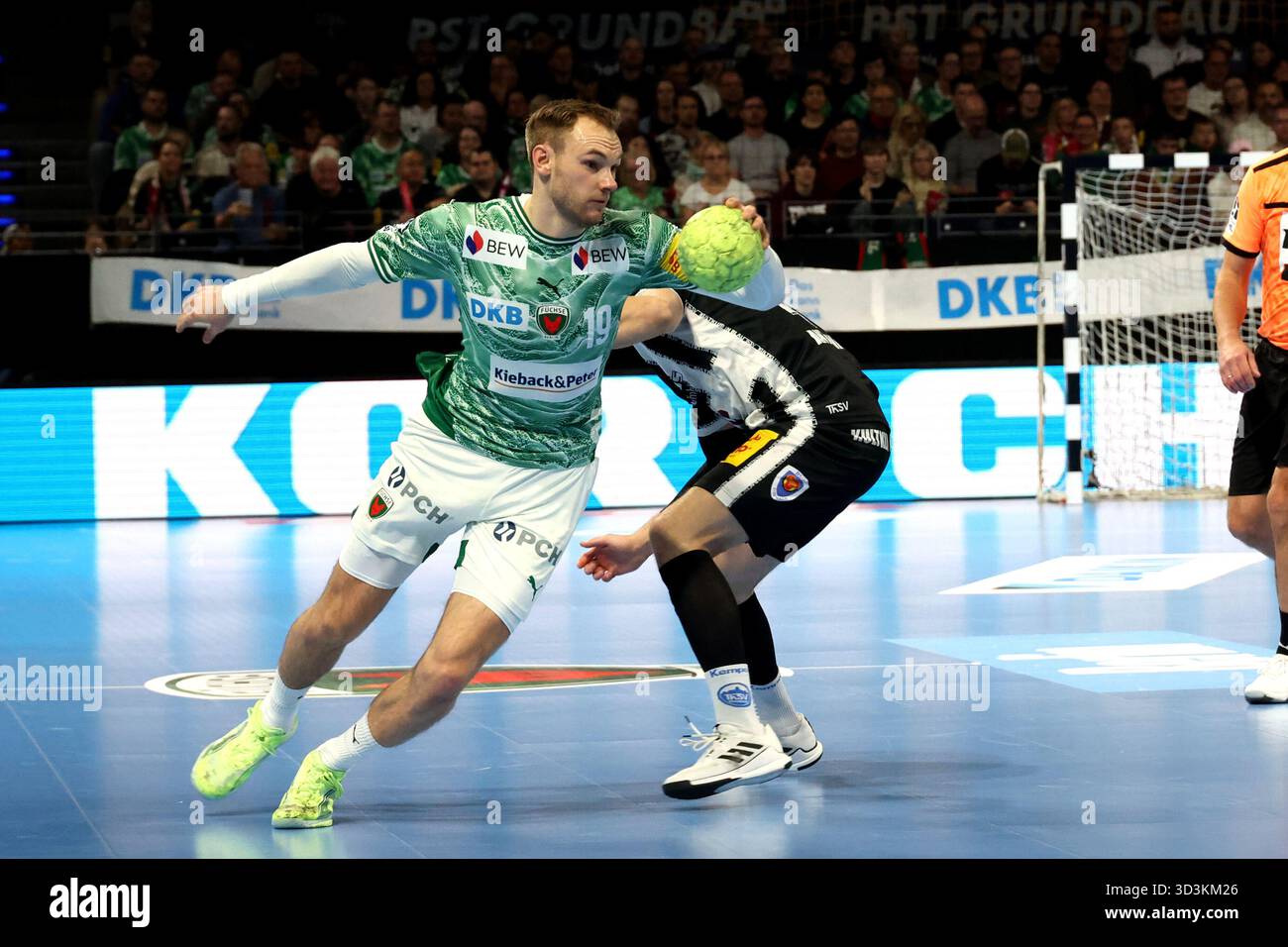 11/06/2025, Max-Schmeling-Halle, Berlin, DEU, DHB Cup, F?chse Berlin vs. Eisenach, In the ...