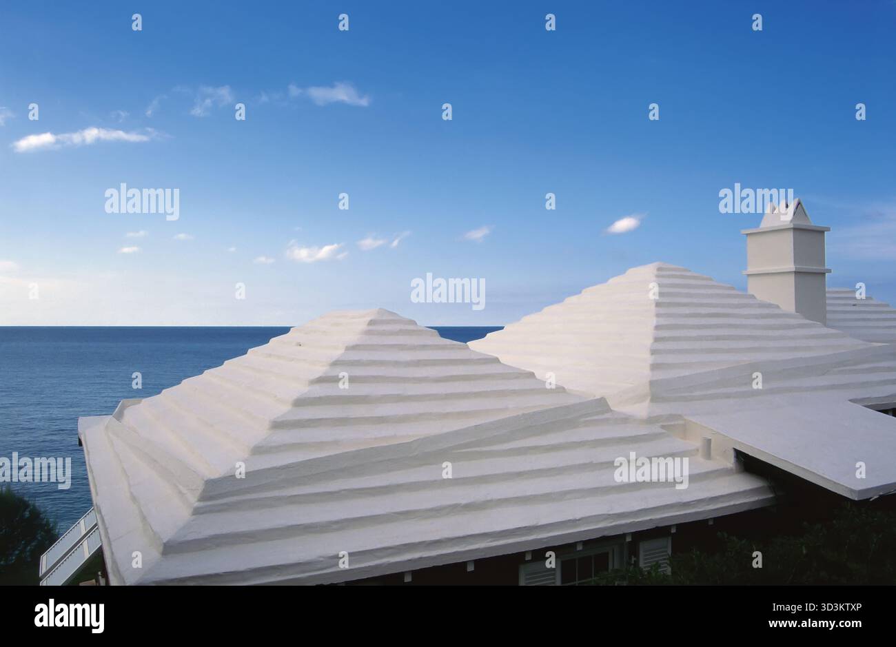 White icing rooftops hi-res stock photography and images - Alamy