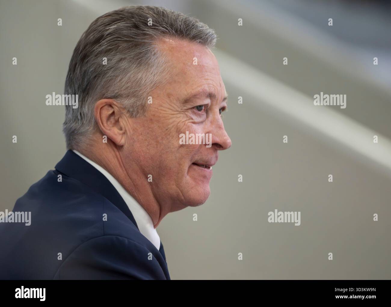 06 November 2025, Bavaria, Landshut: Ice hockey: Germany Cup, Germany ...