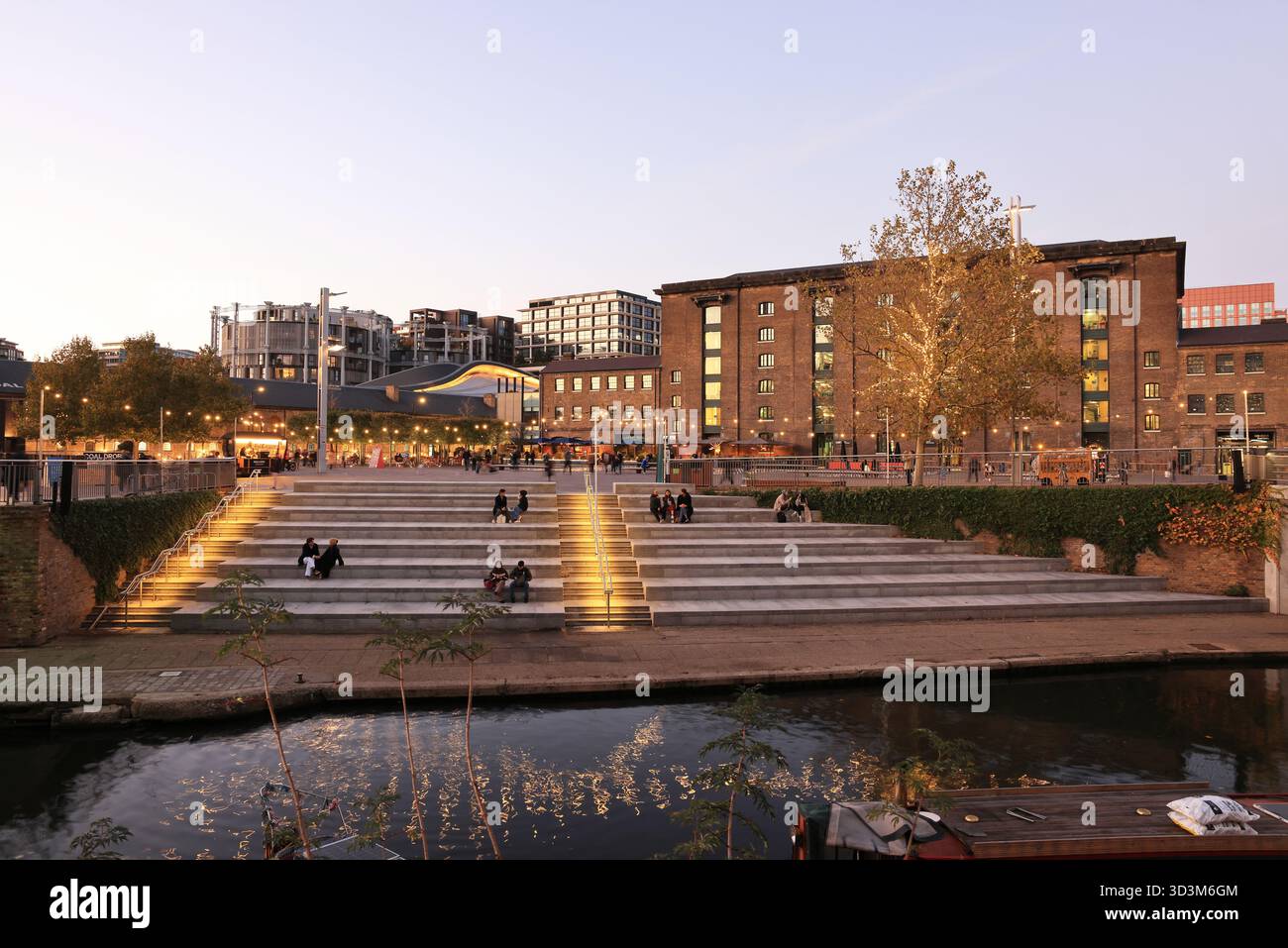 Steps by Regents Canal on Granary Square on an early autumn evening ...