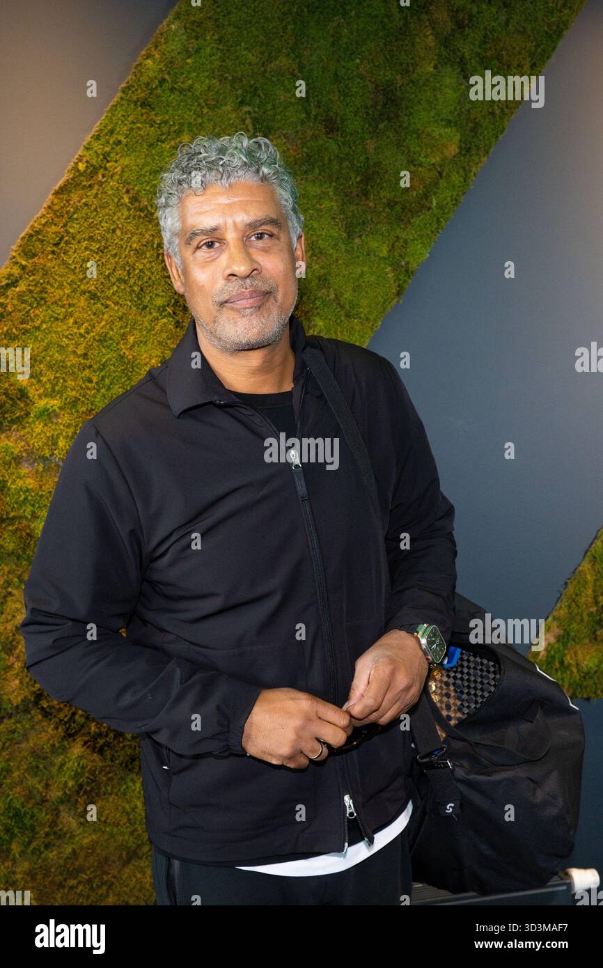 UTRECHT - Frank Rijkaard at a Padel tournament at HAL22 in Utrecht ...