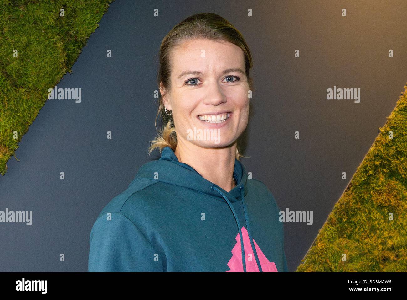 UTRECHT - Dafne Schippers at a Padel tournament at HAL22 in Utrecht ...