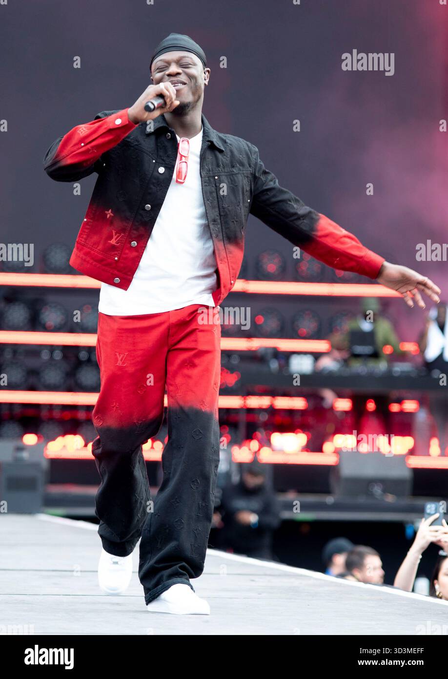 J Hus preforming at the Wireless festival Finsbury Park London Stock ...
