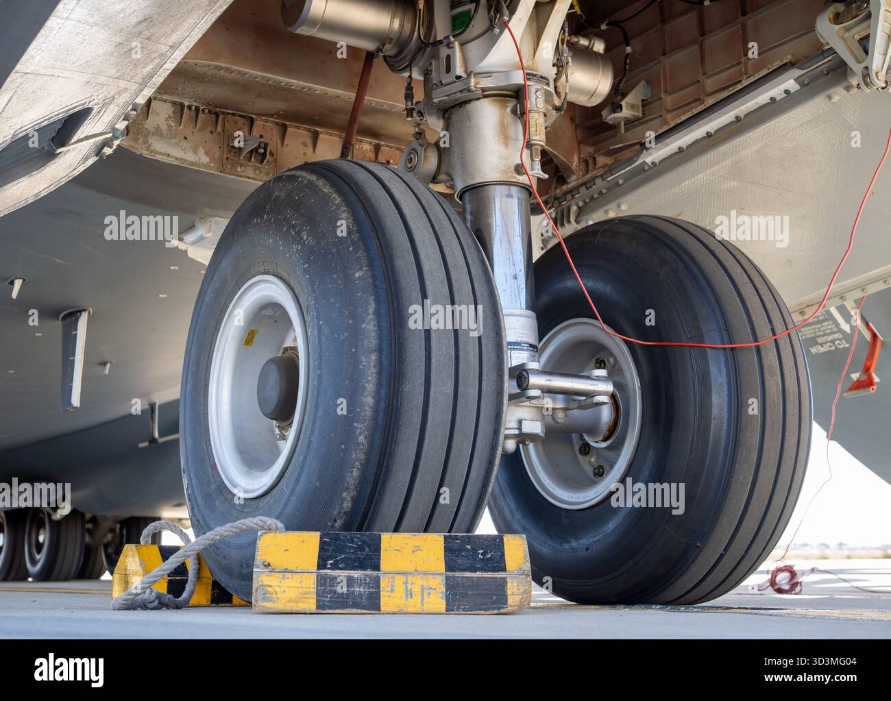 Aircraft structural maintenance hi-res stock photography and images - Alamy