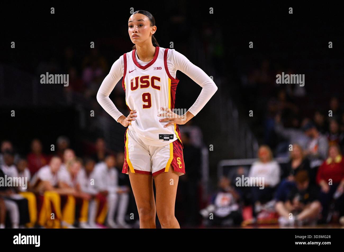 LOS ANGELES, CA - NOVEMBER 04: USC Trojans guard Jazzy Davidson (9 ...
