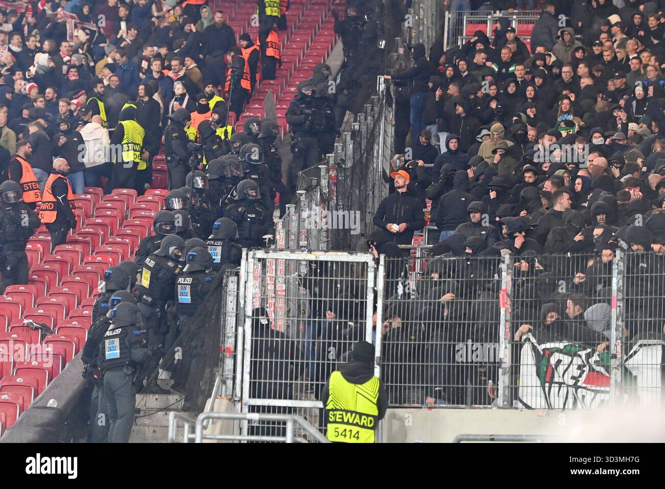 Fan violence, stewards intervene, USK (Special Deployment Unit ...