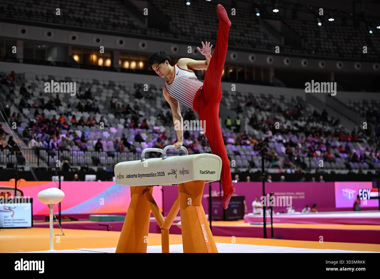 October 19, 2025, Jakarta, Indonesia: BRANDON DANG competes on the ...
