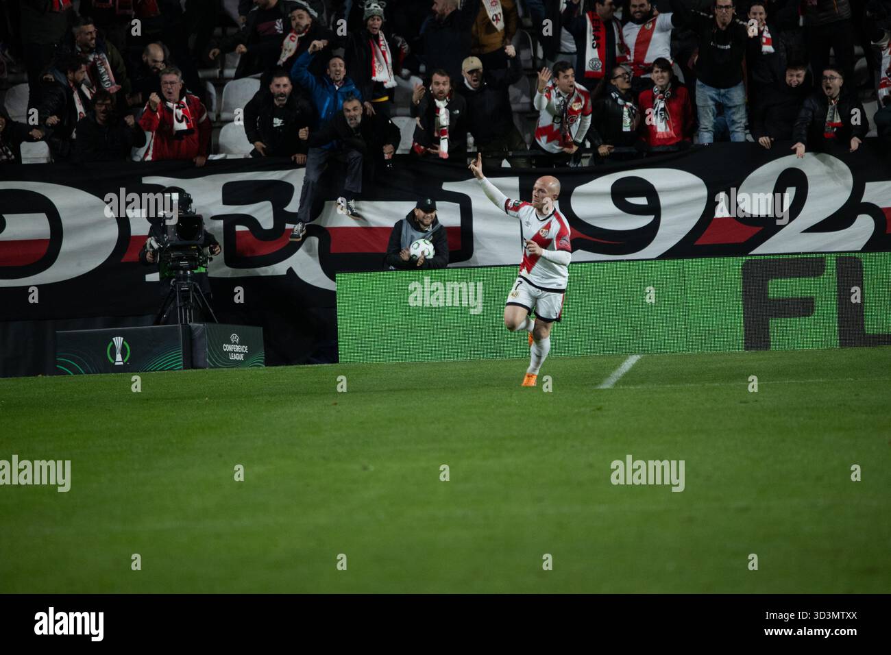 Madrid, Spain. 06th Nov, 2025. Isaac Palazón of Rayo Vallecano ...