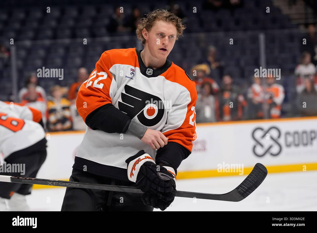 Philadelphia Flyers center Christian Dvorak (22) warms up before an NHL ...