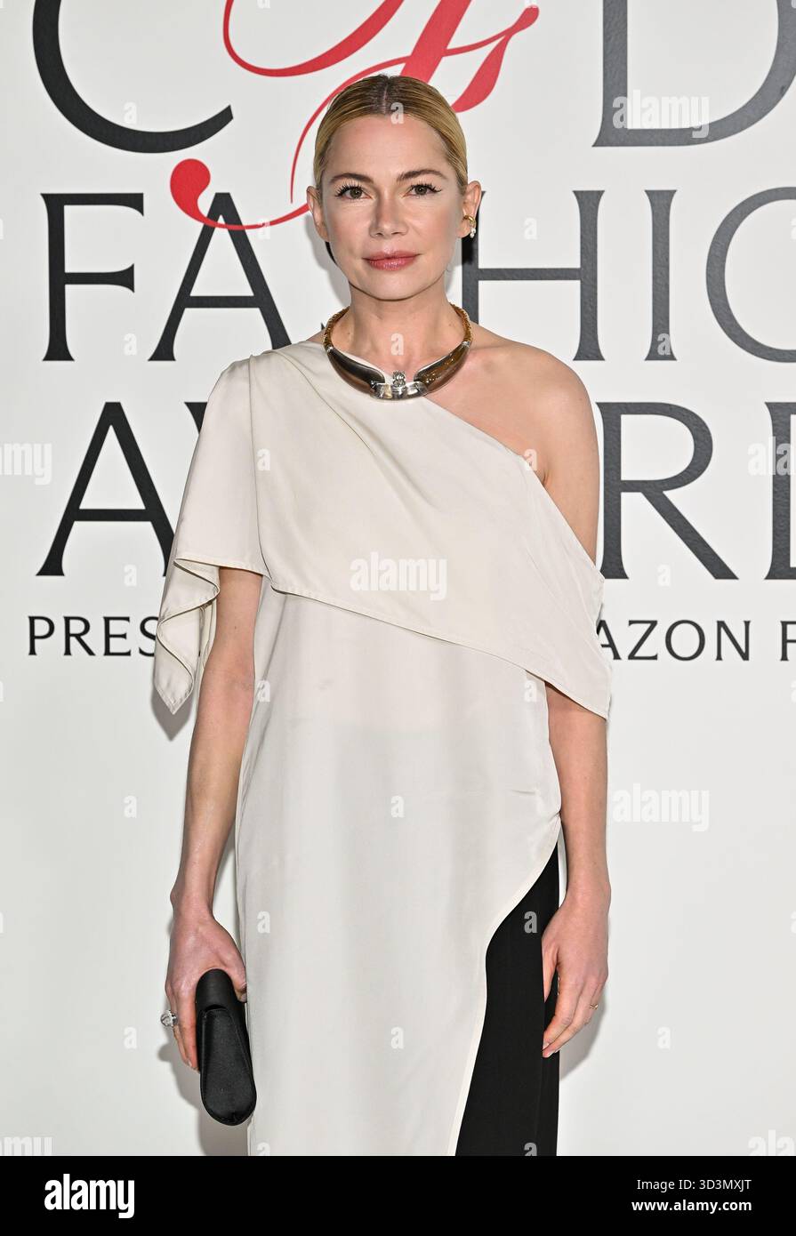 Michelle Williams attends the CFDA Fashion Awards, hosted by The ...