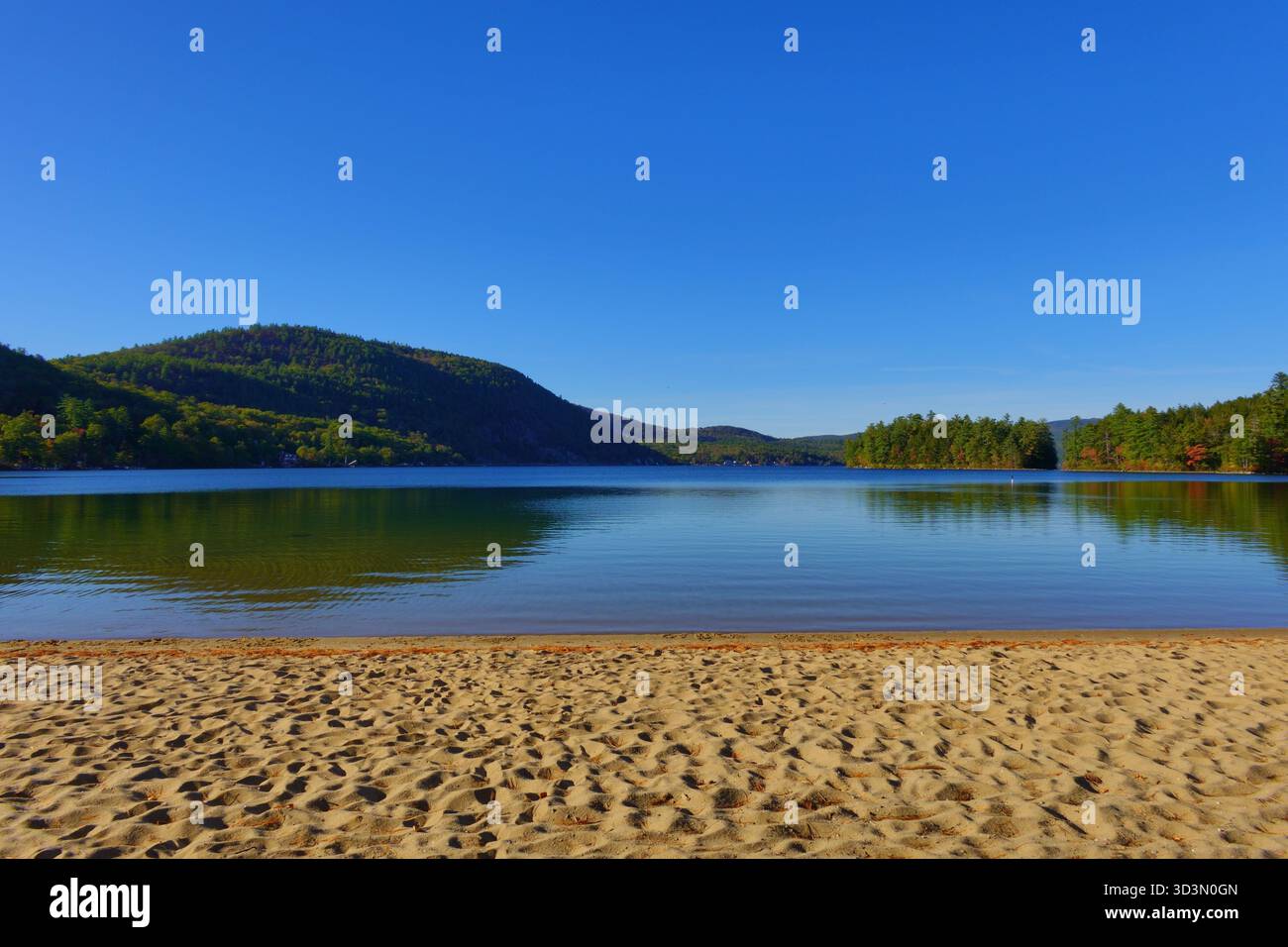 Newfound lake hi-res stock photography and images - Alamy