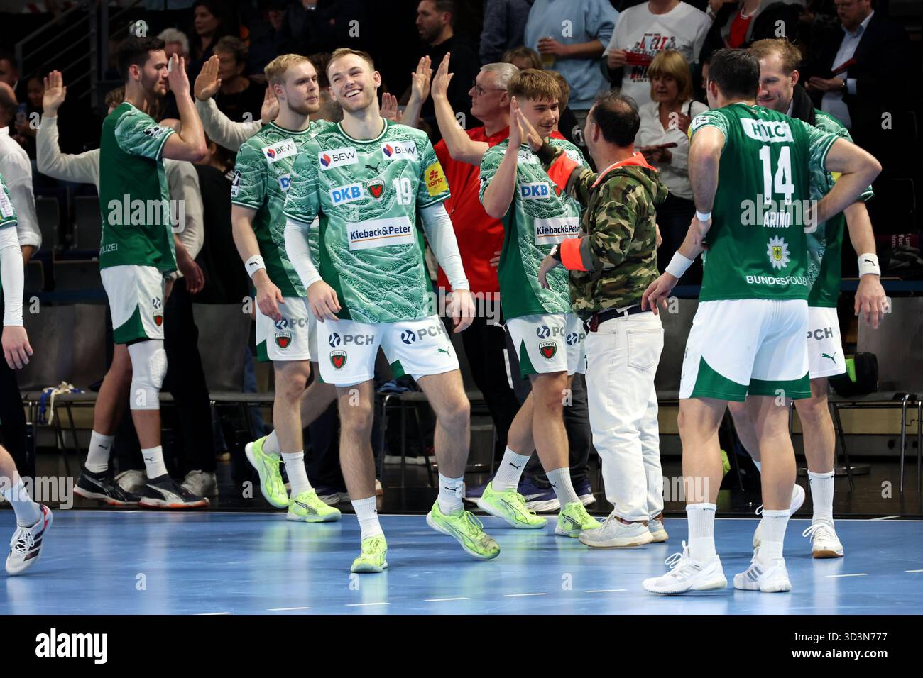 11/06/2025, Max-Schmeling-Halle, Berlin, DEU, DHB Cup, F?chse Berlin vs. Eisenach, In the ...