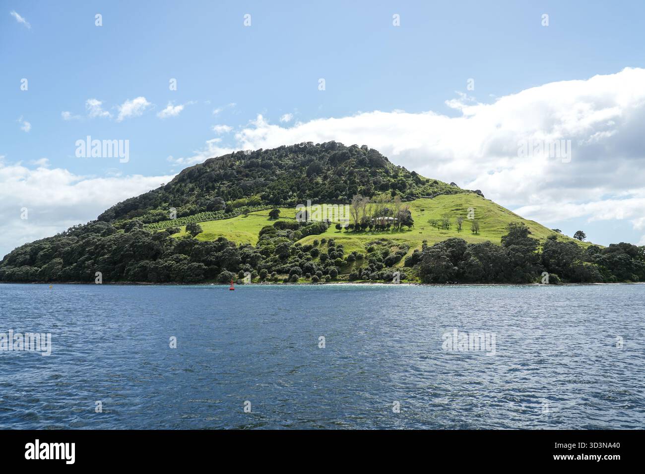 Mauao volcano hi-res stock photography and images - Alamy