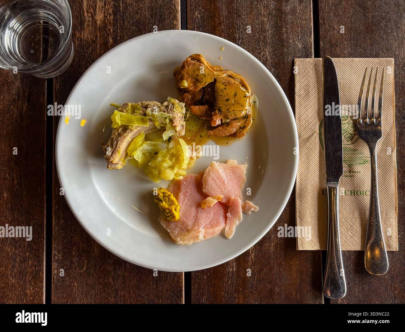 Hangi buffet hi-res stock photography and images - Alamy