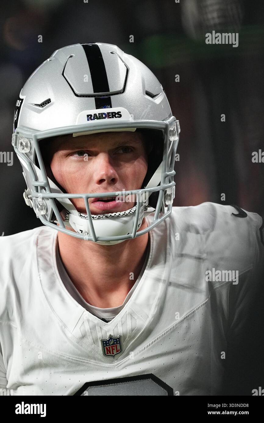 Las Vegas Raiders place kicker Daniel Carlson (8) gets ready for a kick ...