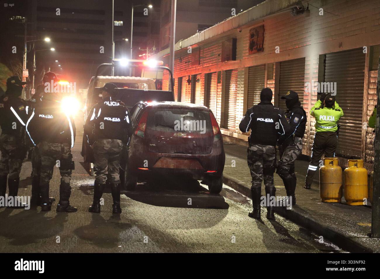 COCHE BOMBA QUITO Quito, Thursday, November 6, 2025 National Police ...