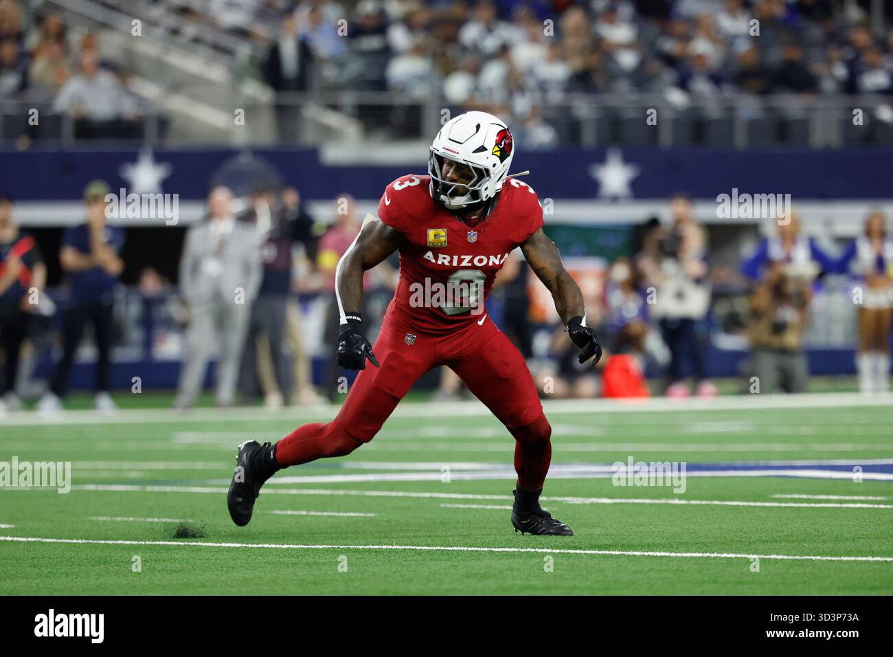 Arizona Cardinals defensive back Budda Baker (3) looks to defend during ...