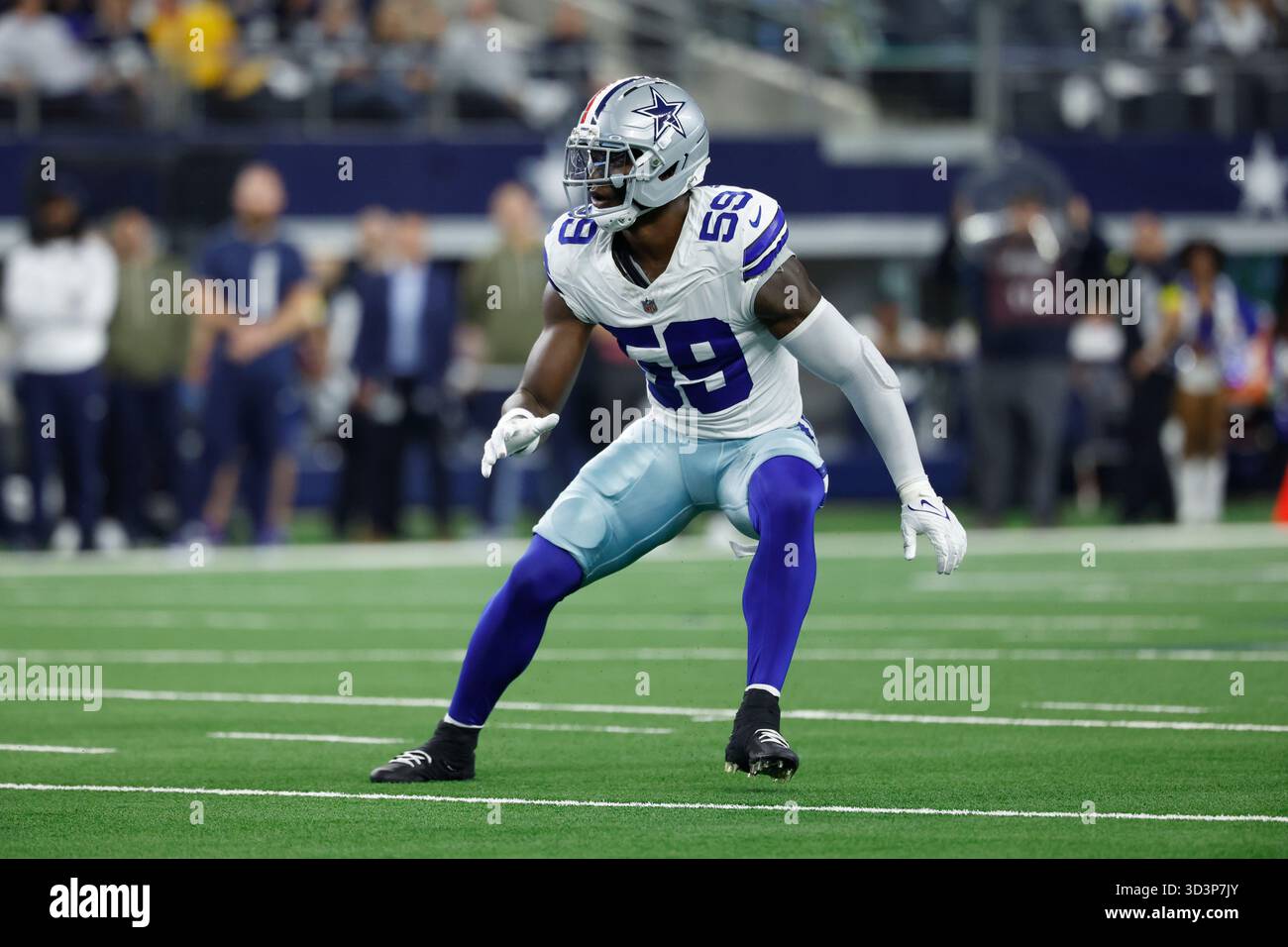 Dallas Cowboys linebacker Kenneth Murray (59) looks to defend during a ...