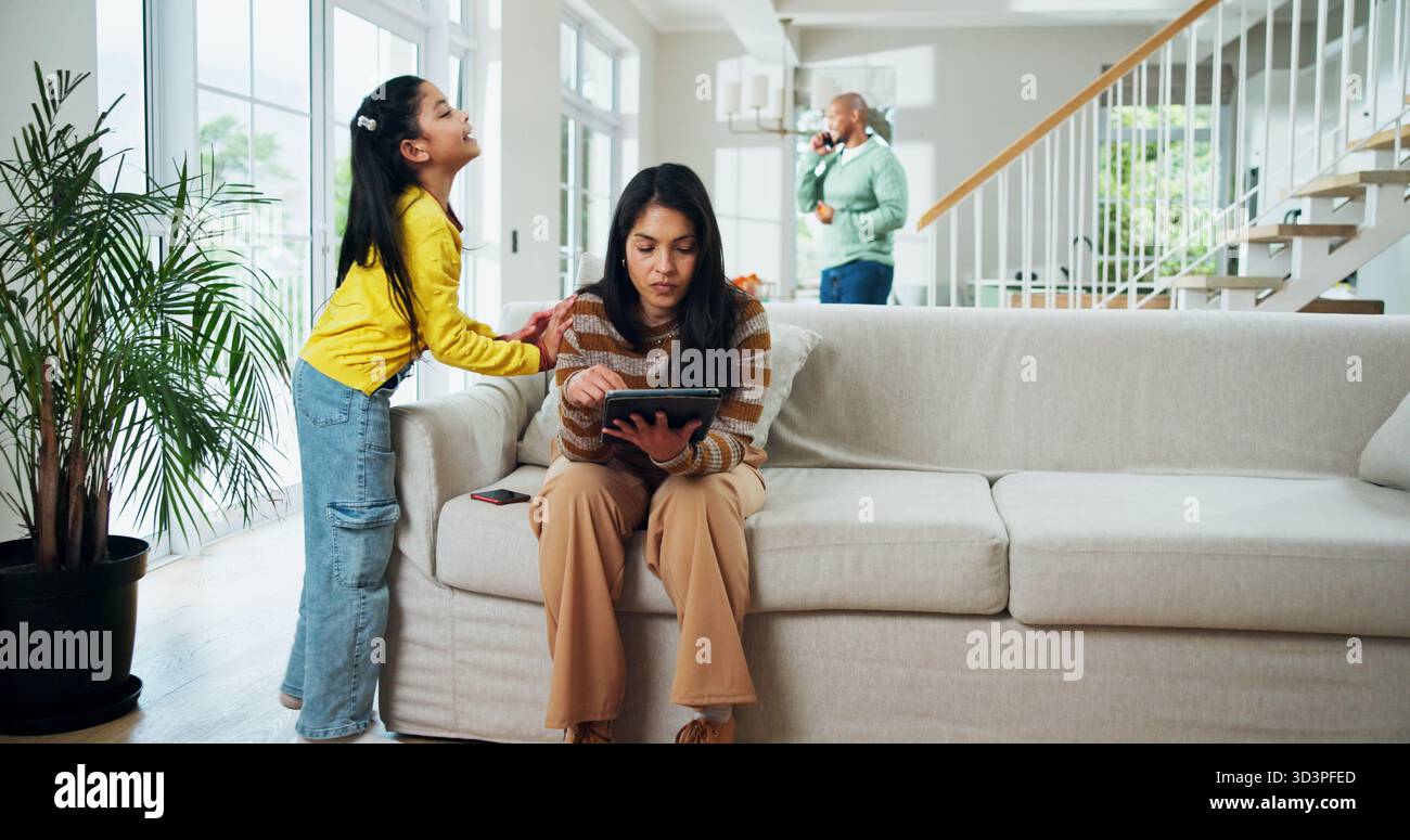 Mom and dad ignore child hi-res stock photography and images - Alamy