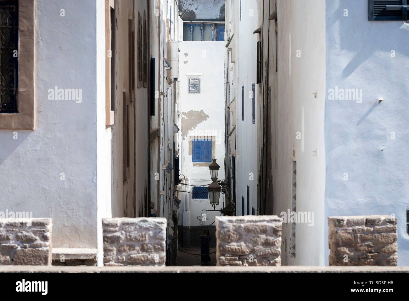 Traditional Moroccan architecture in Essaouira. Whitewashed buildings ...