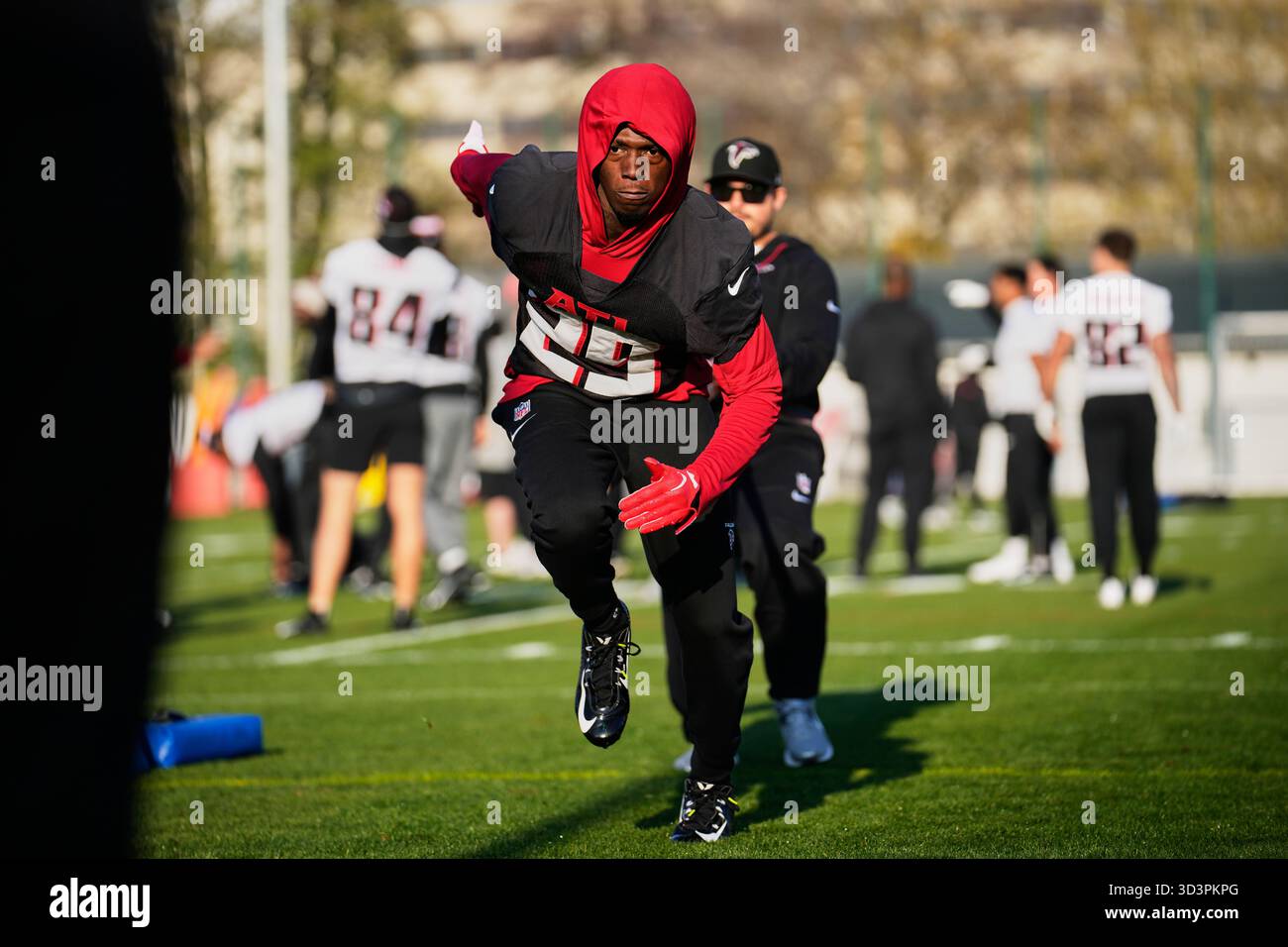 Atlanta Falcons players practice during an NFL football training camp ...