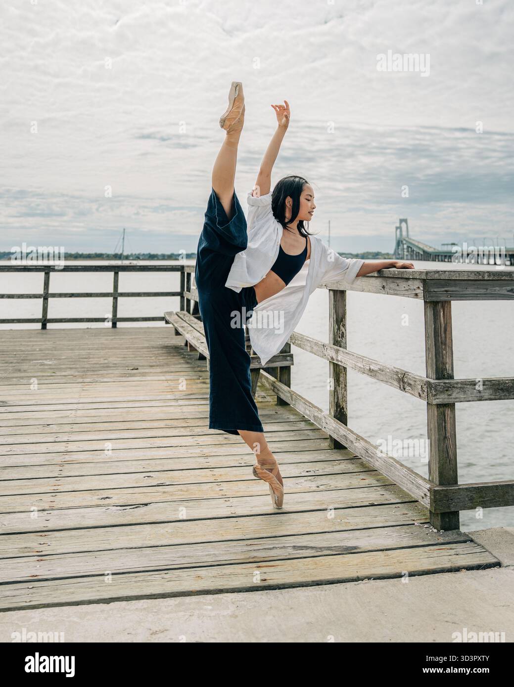 Ballerina performing flexible split hi-res stock photography and images ...