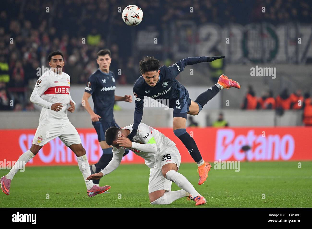 NO SALES IN JAPAN! Tsuyoshi Watanabe (Feyenoord), Deniz Undav (VfB Stuttgart). Action, duels. Hi ...