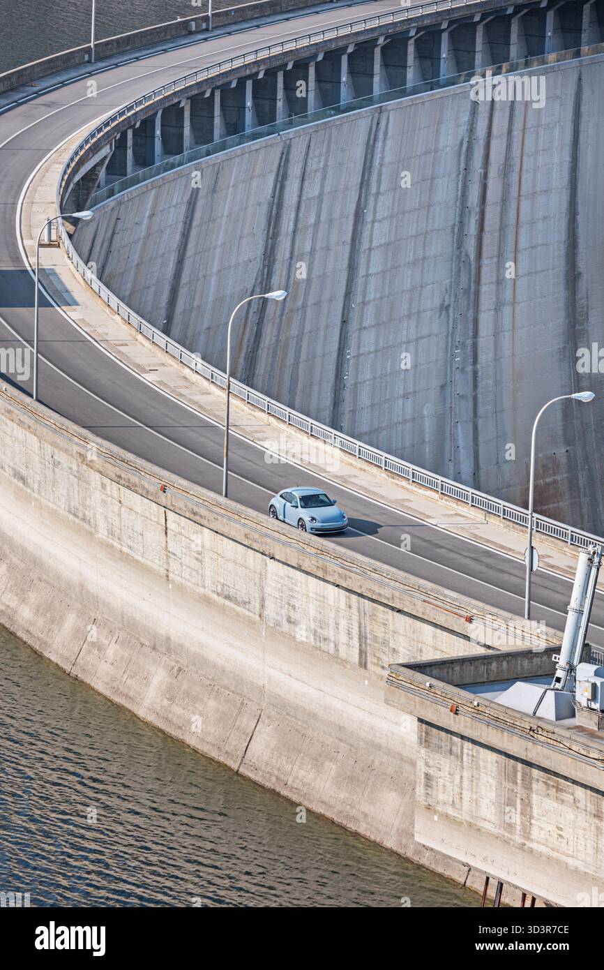 Classic vehicle on bustling hi-res stock photography and images - Alamy