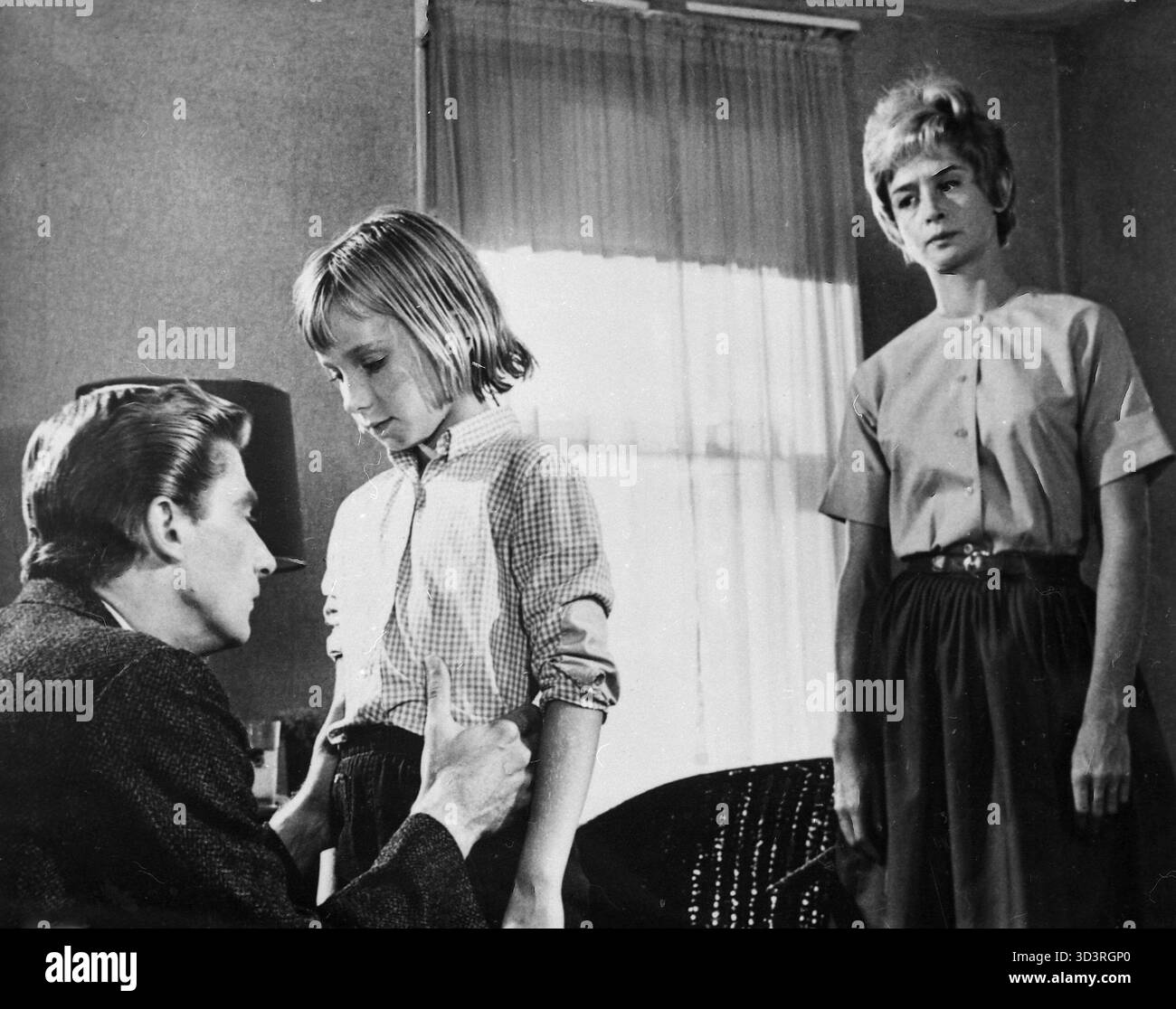 Actress Barbara Barrie, Marti Mericka, and actor Richard Mulligan in ...