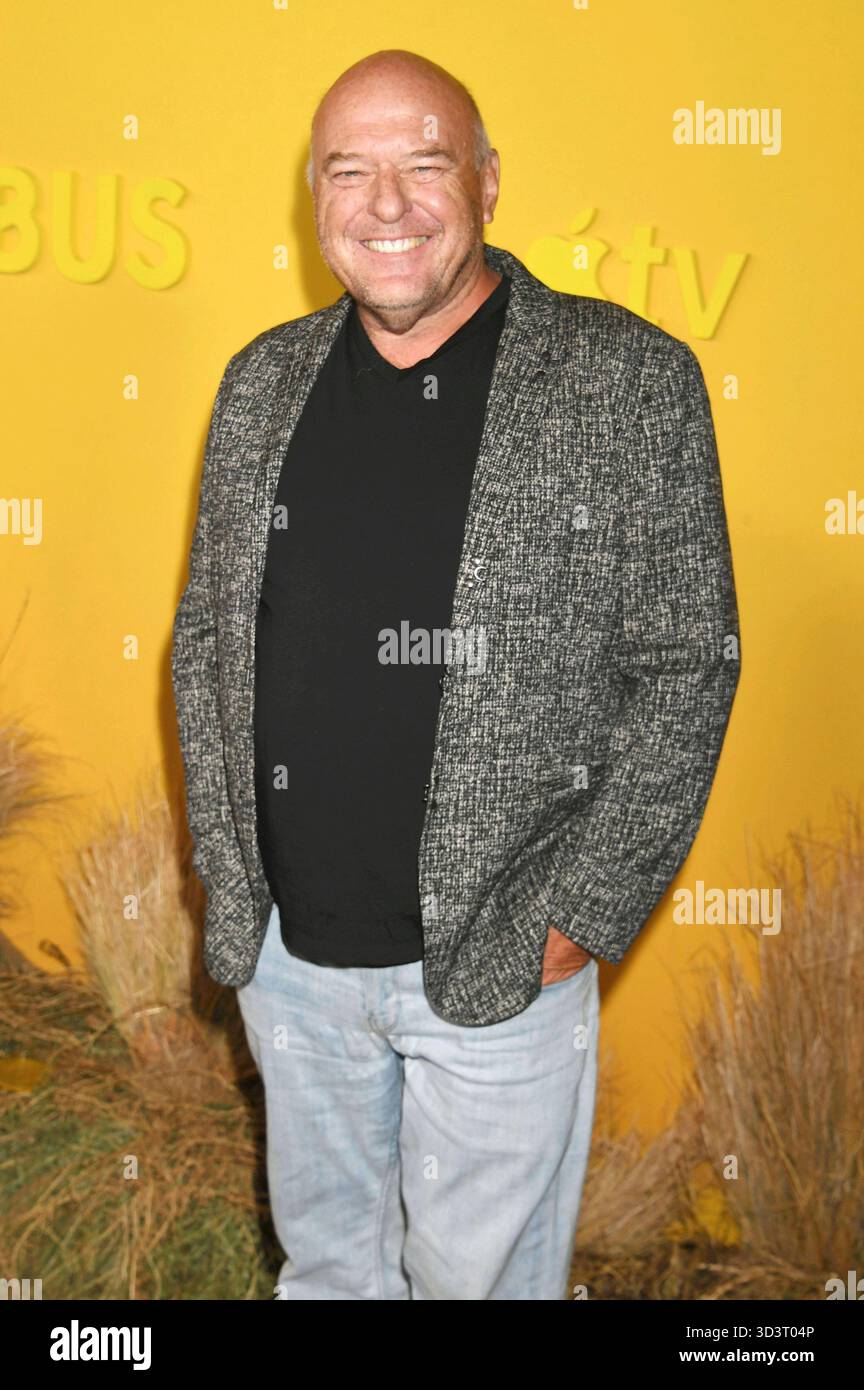 Dean Norris bei der Premiere der Apple TV Serie Pluribus - Glück ist ...