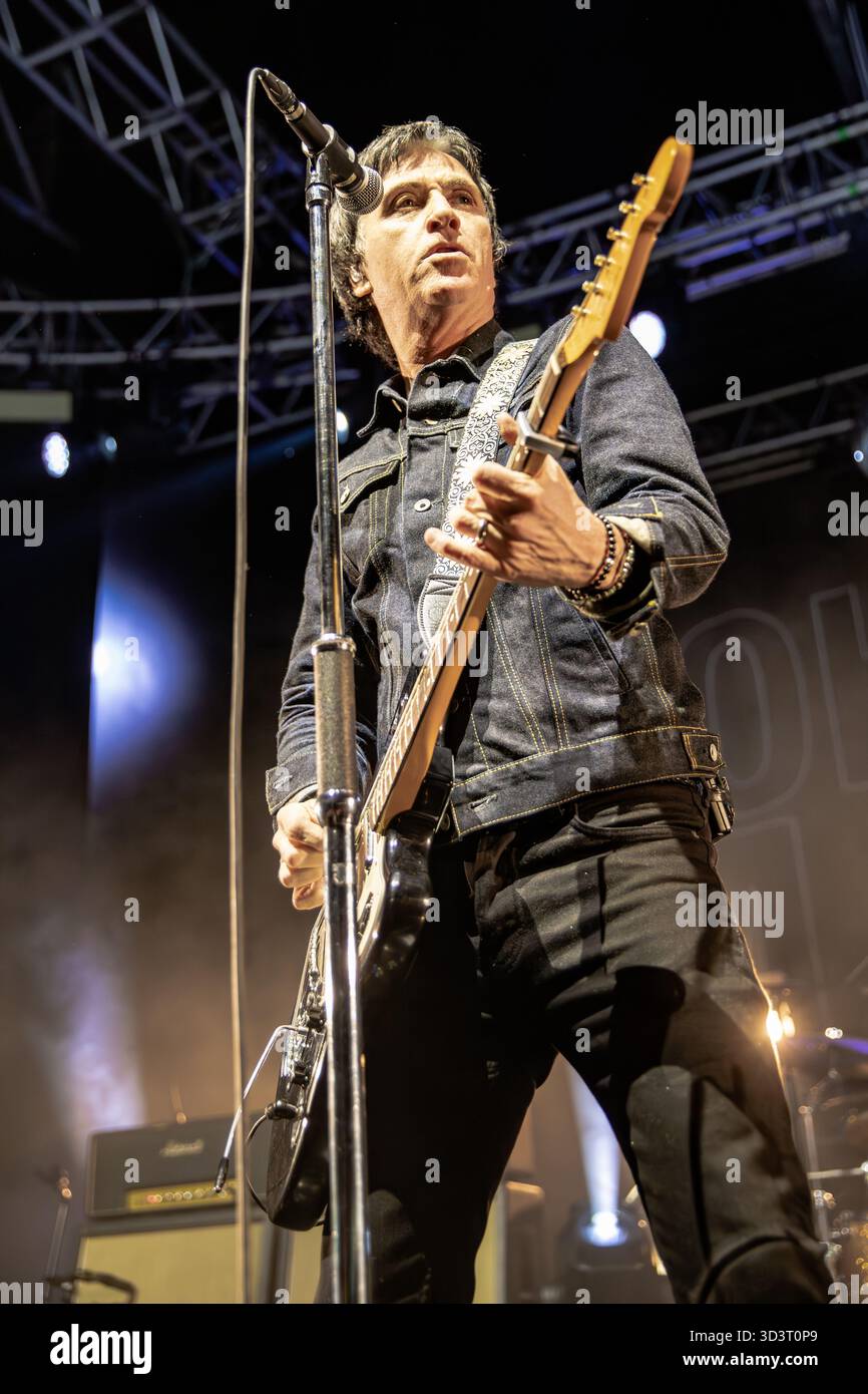 Milan Italy. 06th nov 2025. The British singer-songwriter and guitarist ...