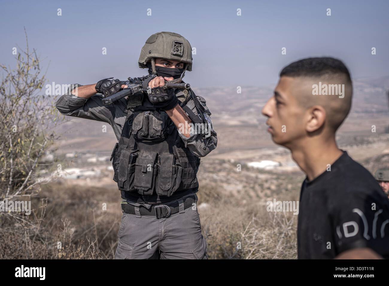 07 November 2025, Palestinian Territories, Beit Lid: An Israeli border ...