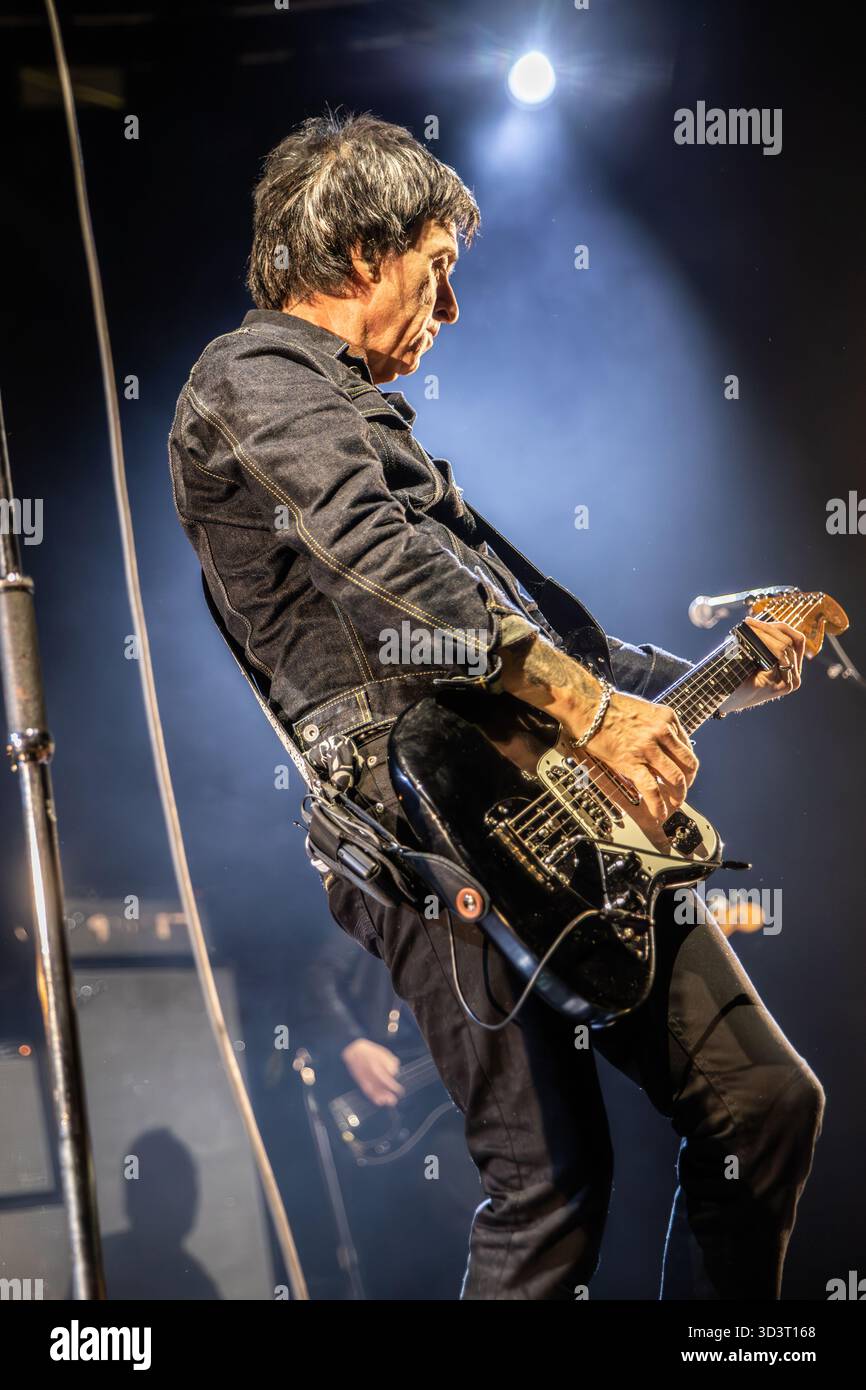 Milan Italy. 06th nov 2025. The British singer-songwriter and guitarist ...