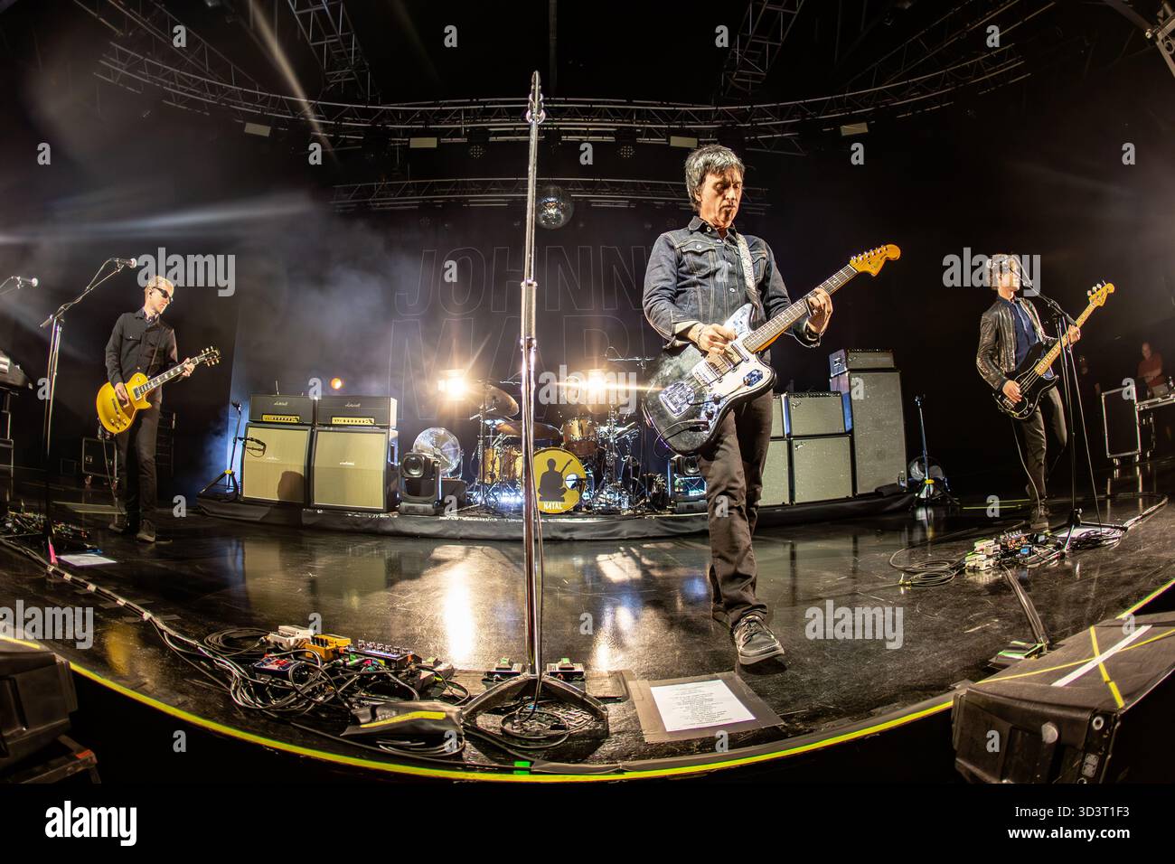 Milan Italy. 06th nov 2025. The British singer-songwriter and guitarist ...