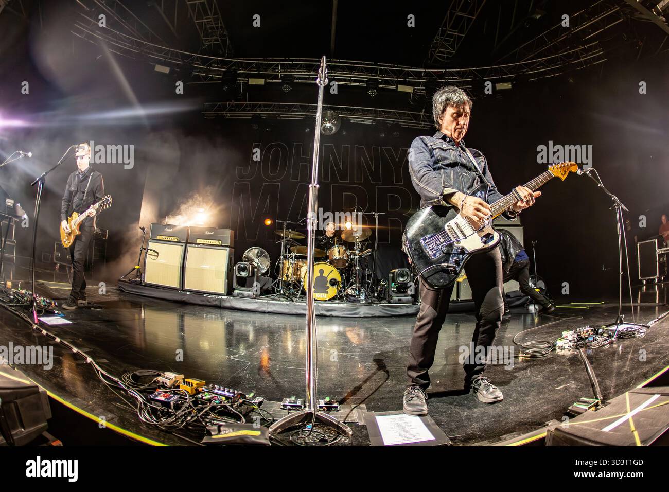 Milan Italy. 06th nov 2025. The British singer-songwriter and guitarist ...