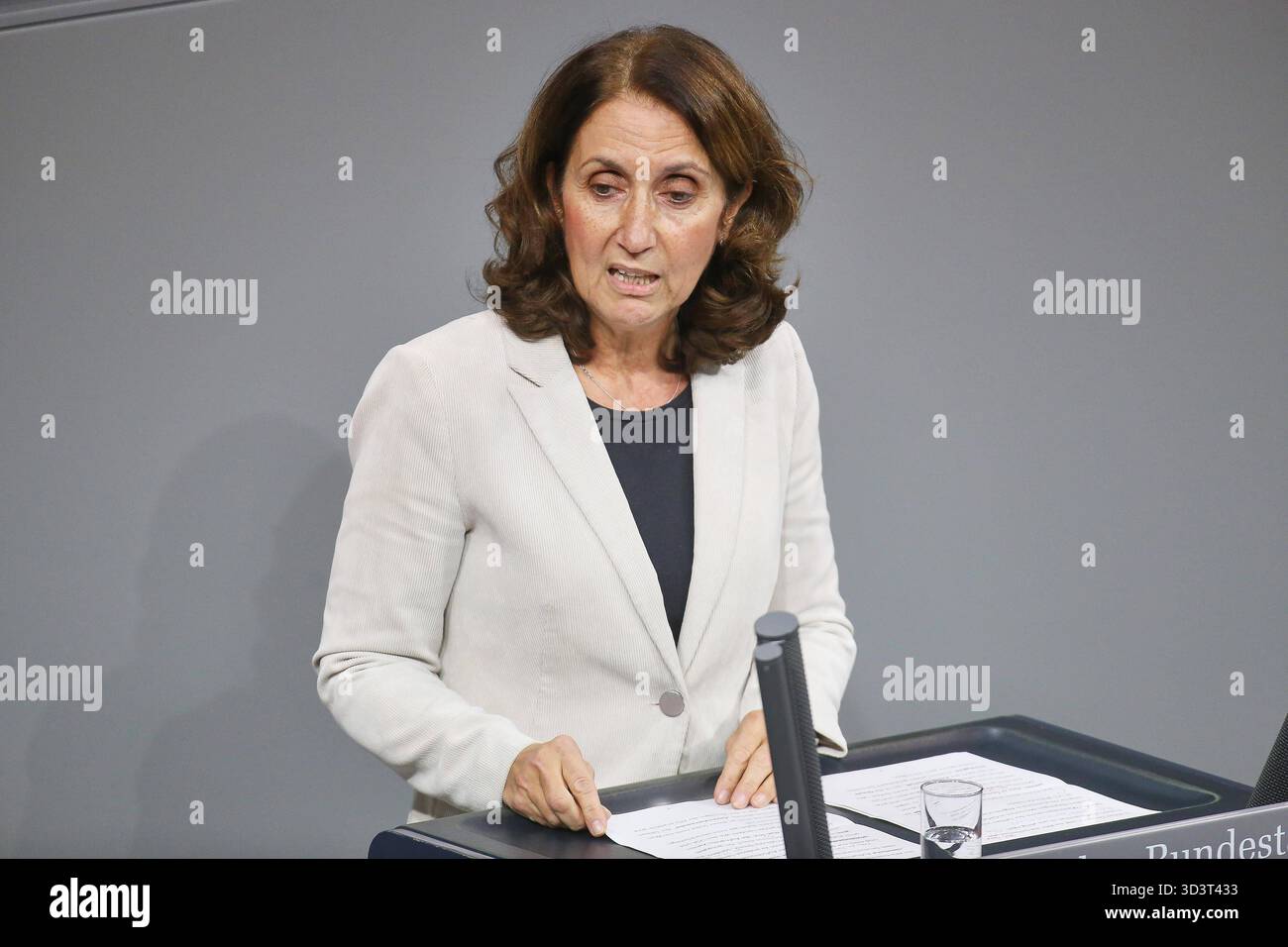 Berlin, Deutschland, 06.11.2025: Deutscher Bundestag: 37 ...