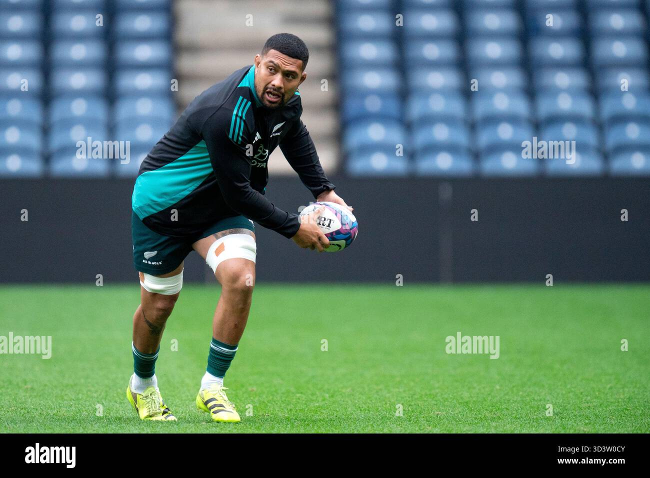 Ardie savea new zealand 2025 hi-res stock photography and images - Alamy
