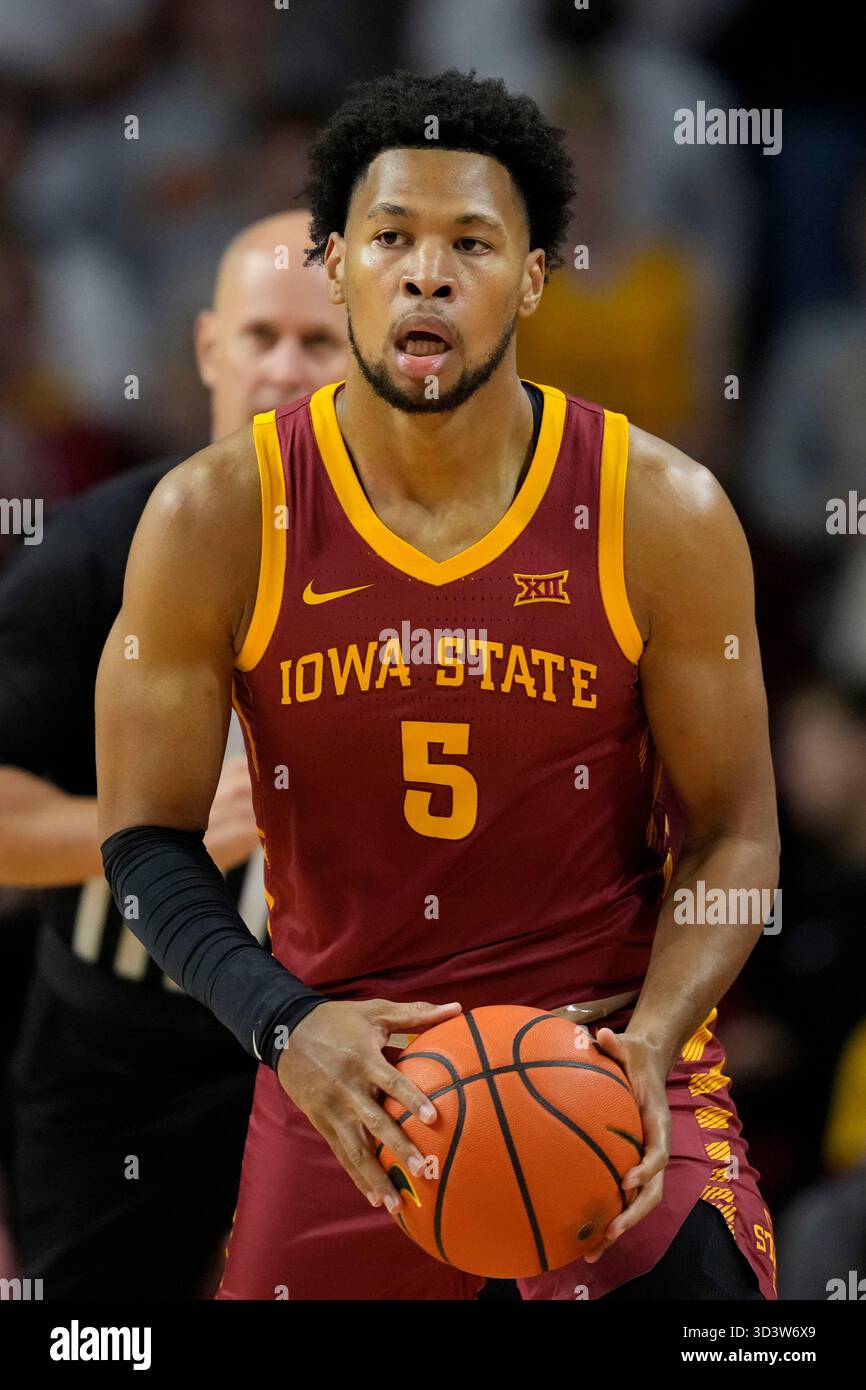 Iowa State forward Joshua Jefferson drives up court during the first ...