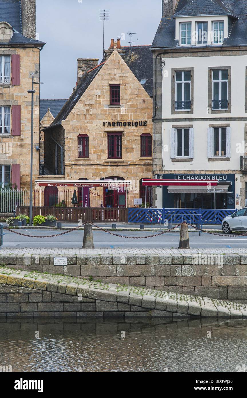 Landerneau finistere hi-res stock photography and images - Alamy