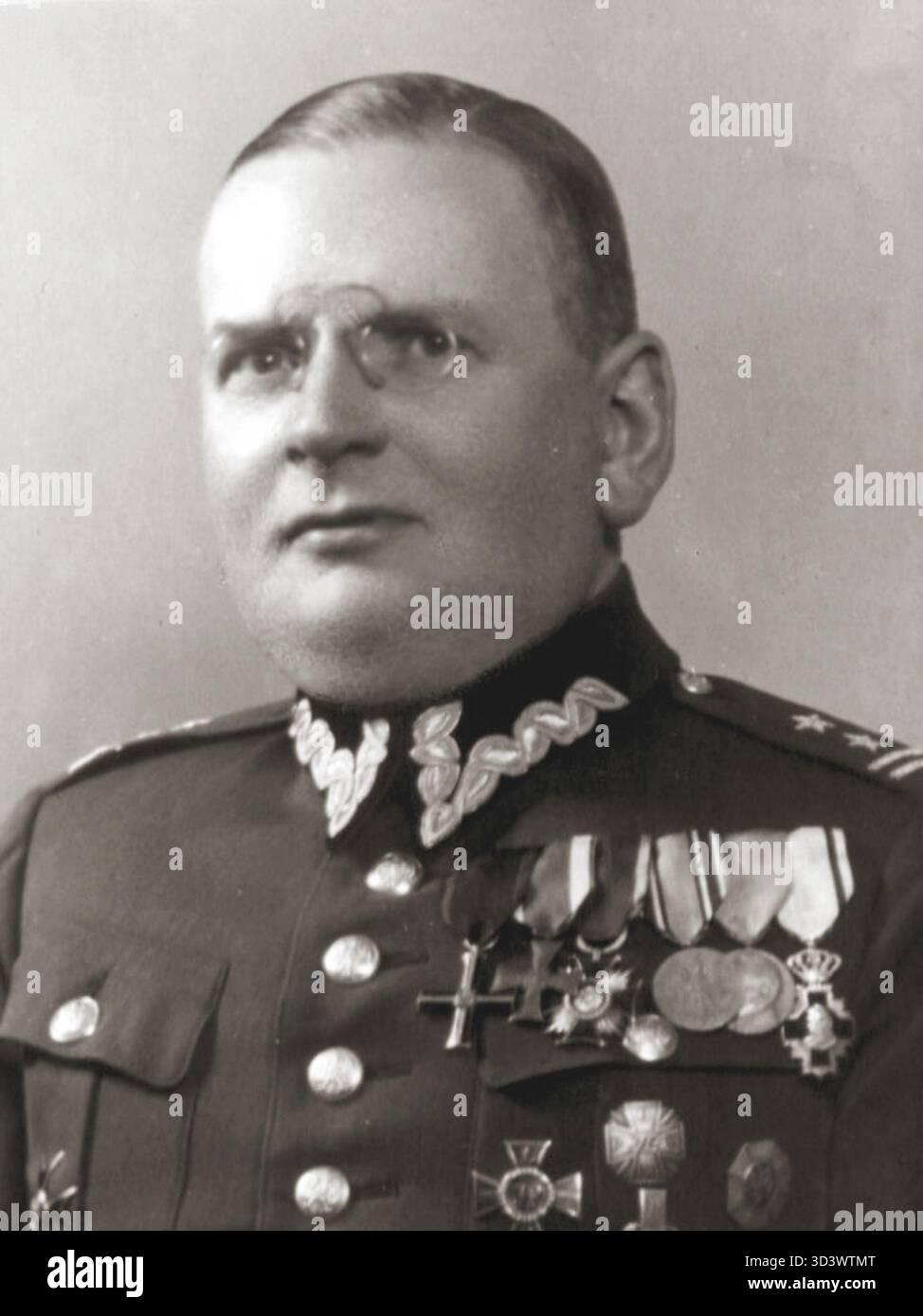 Waclaw Sokolewicz (1887-1940), a Lieutenant-Colonel in the Polish Army ...