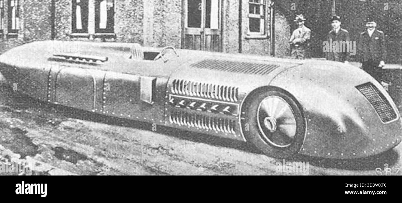 The Sunbeam 1000 HP, driven by Henry Segrave in 1927, was a British ...