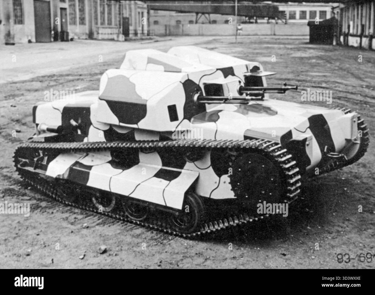 Experiment tankette hi-res stock photography and images - Alamy