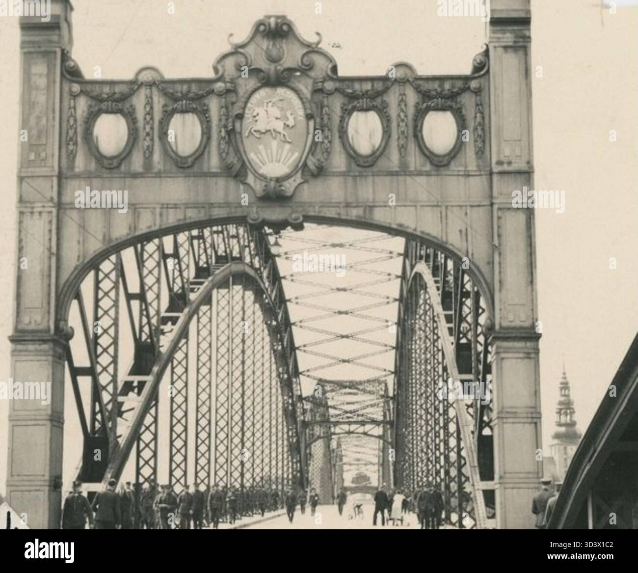 Queen louise bridge built hi-res stock photography and images - Alamy