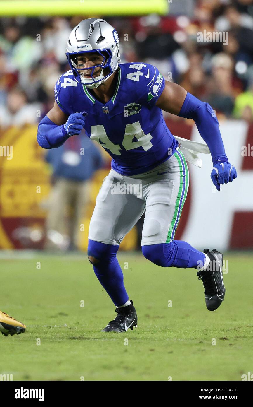 Seattle Seahawks linebacker Chazz Surratt (44) rushes during an NFL ...