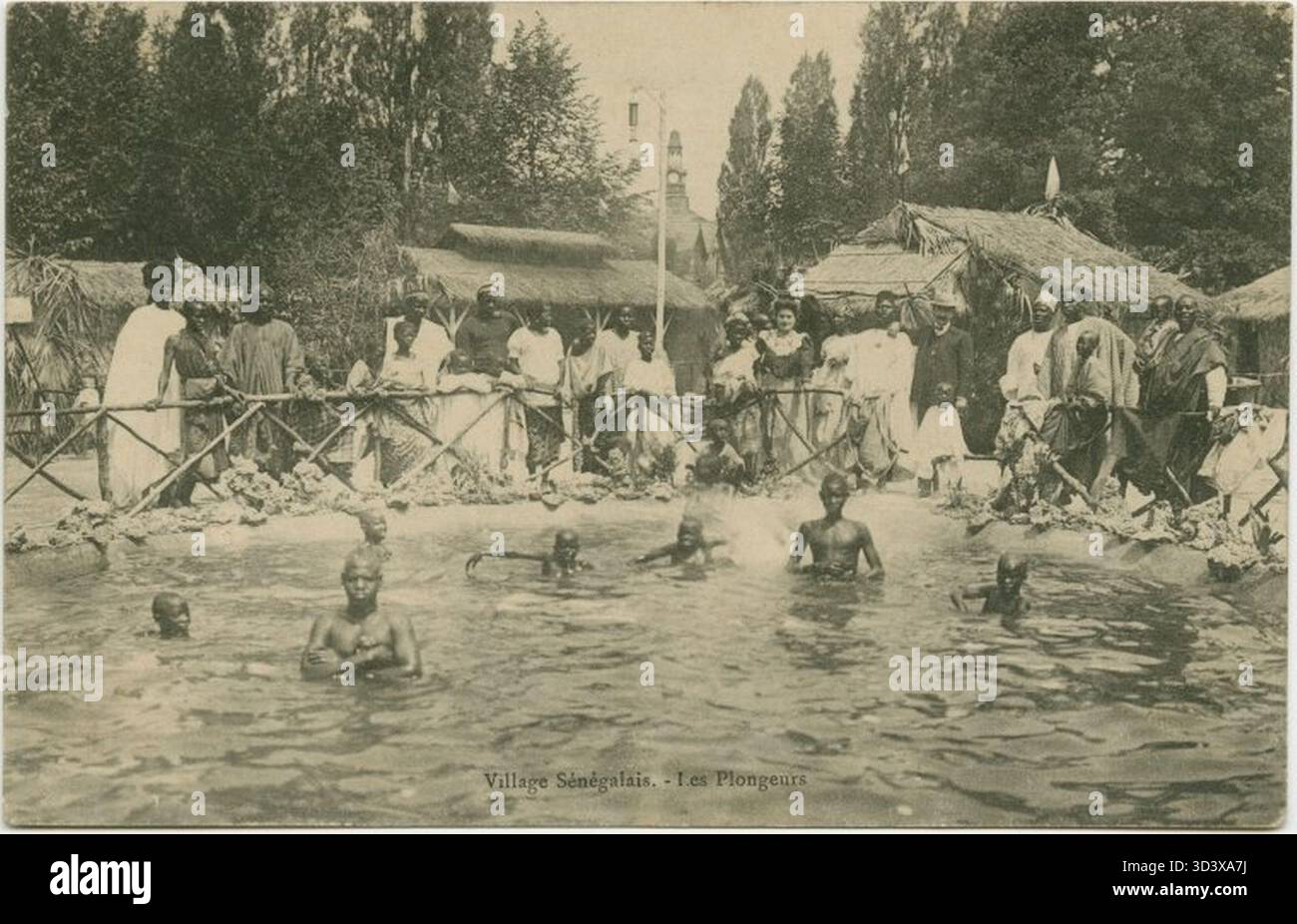 A postcard from the 1906 Exposition Internationale d'Amiens, showing a ...