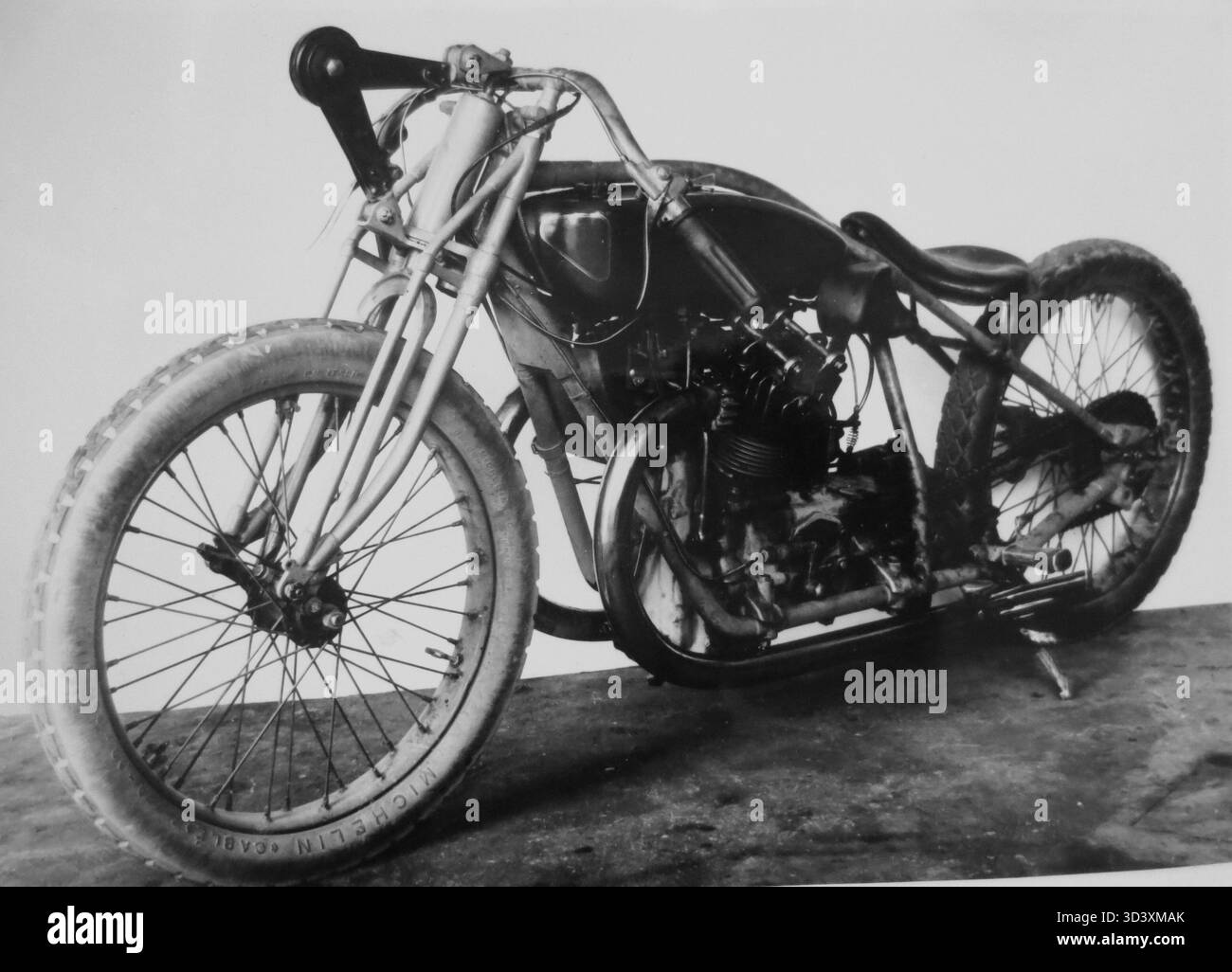 The Walter M 922, a racing motorcycle from 1924, showcasing its design ...