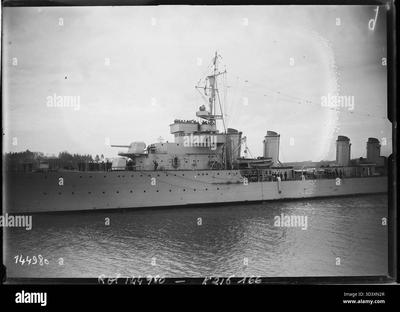 The French destroyer Verdun, photographed in 1930, represents French ...