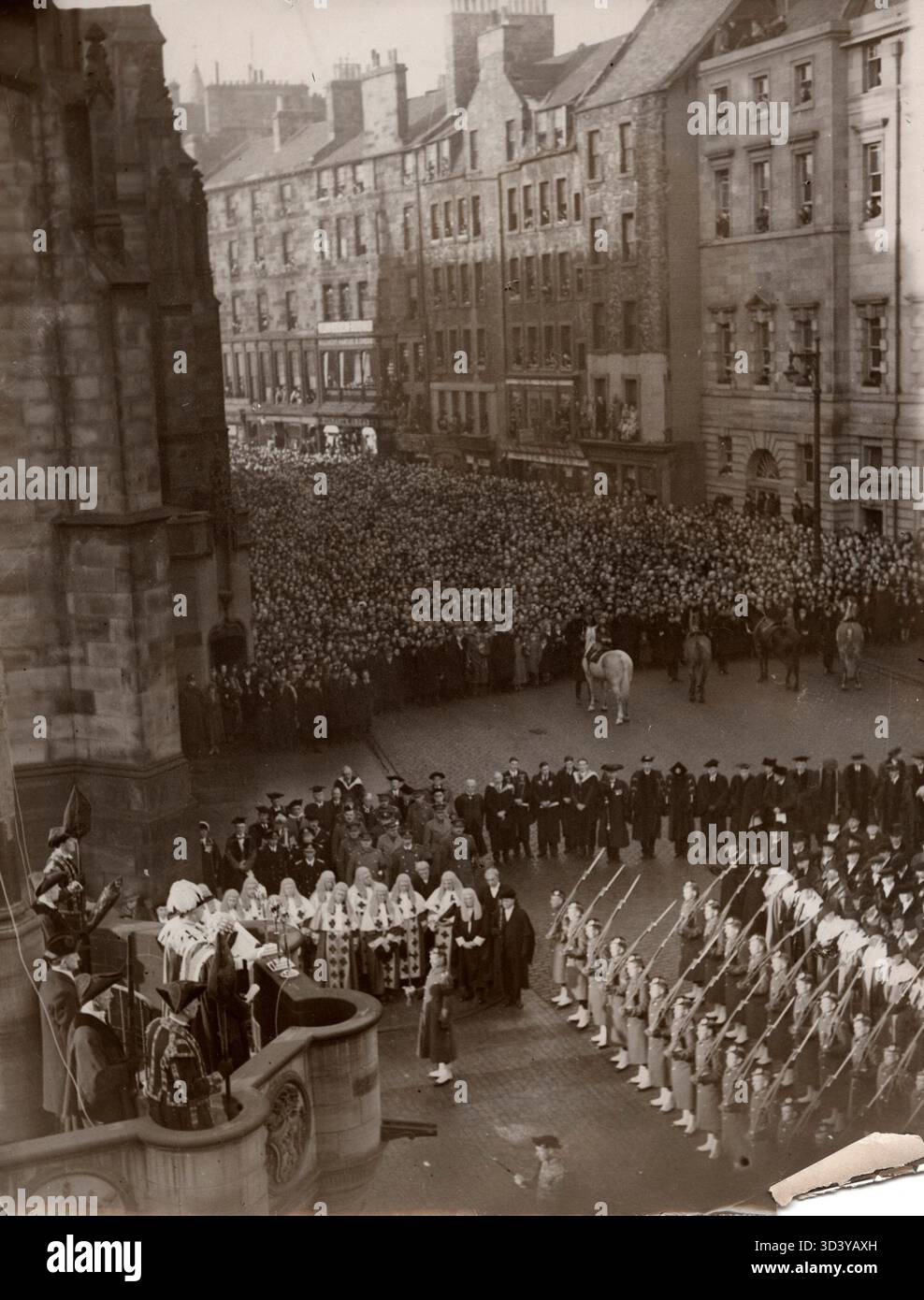 Following the death of King George VI, the proclamation of Edward VIII ...