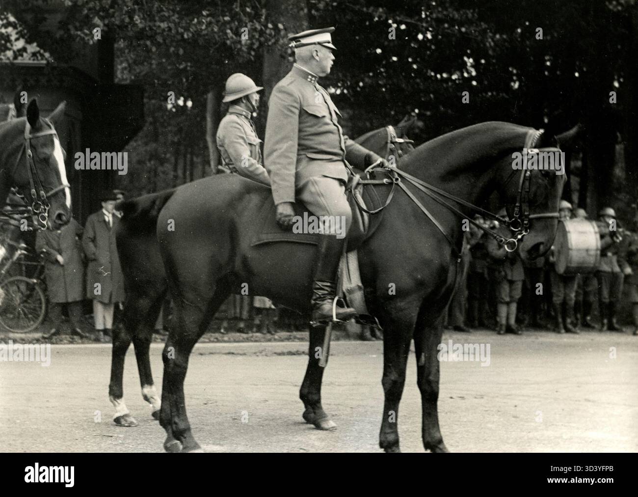 Dutch army maneuvers in 1925 on the Veluwe. The Commander-in-Chief ...